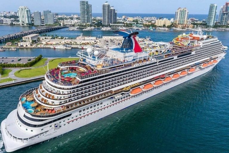 Navio de cruzeiro com cervejaria artesanal a bordo